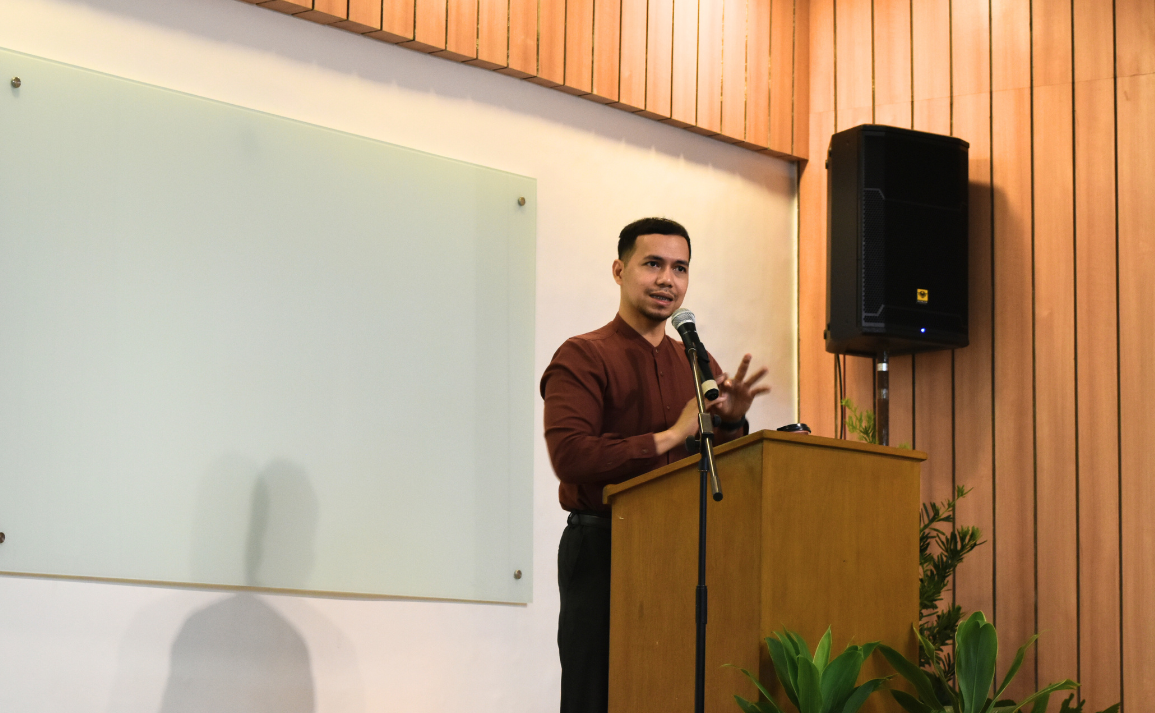 Lee on language and boundaries in the social sciences - Department of ...